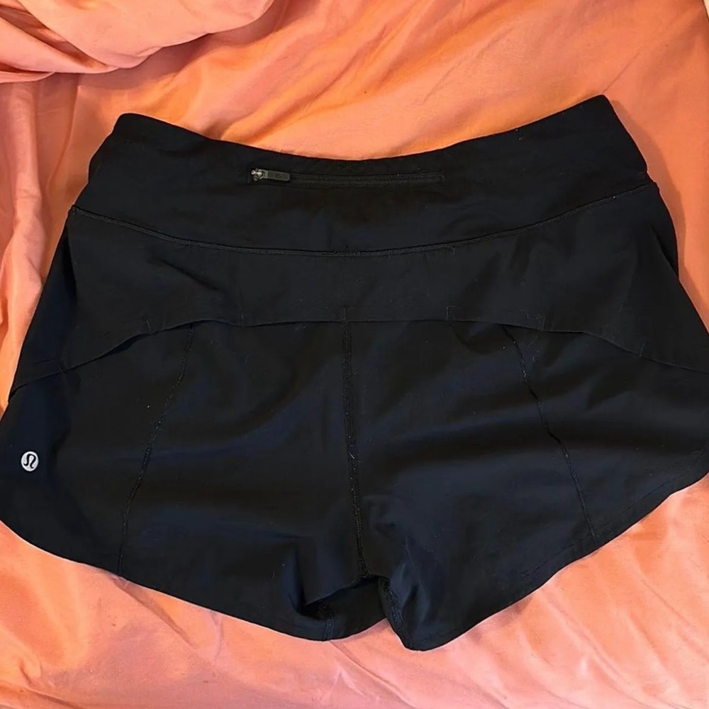 Lululemon High Rise 2.5 Inch Speed Up Shorts - Gem